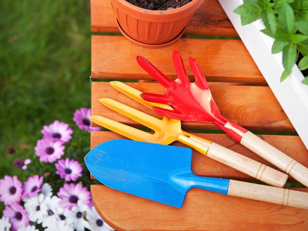 Vrtno orodje - Vrt in okolica - Merkur.si